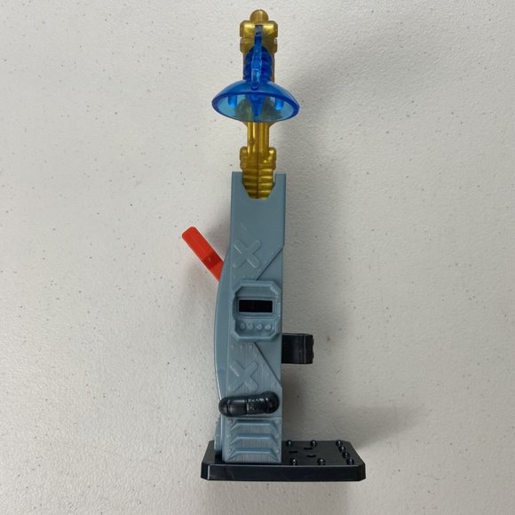 moose toys | Toys | Treasure X Monster Gold Mega Monster Lab Lever Only ...